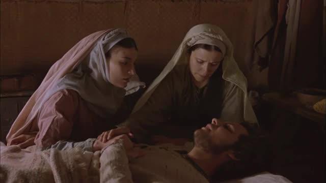 Lazarus Dies - From Jesus Film Project | Videos | The Bible App | Bible.com